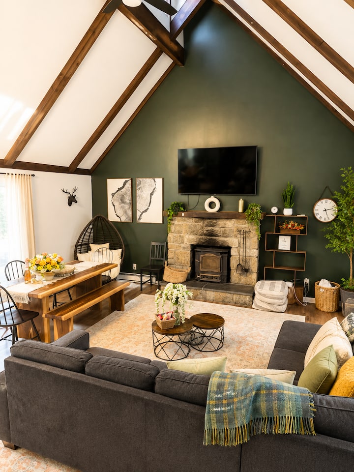 Mountain Cozy Cabin With Hot Tub. Pet Friendly. - Pocono Lake