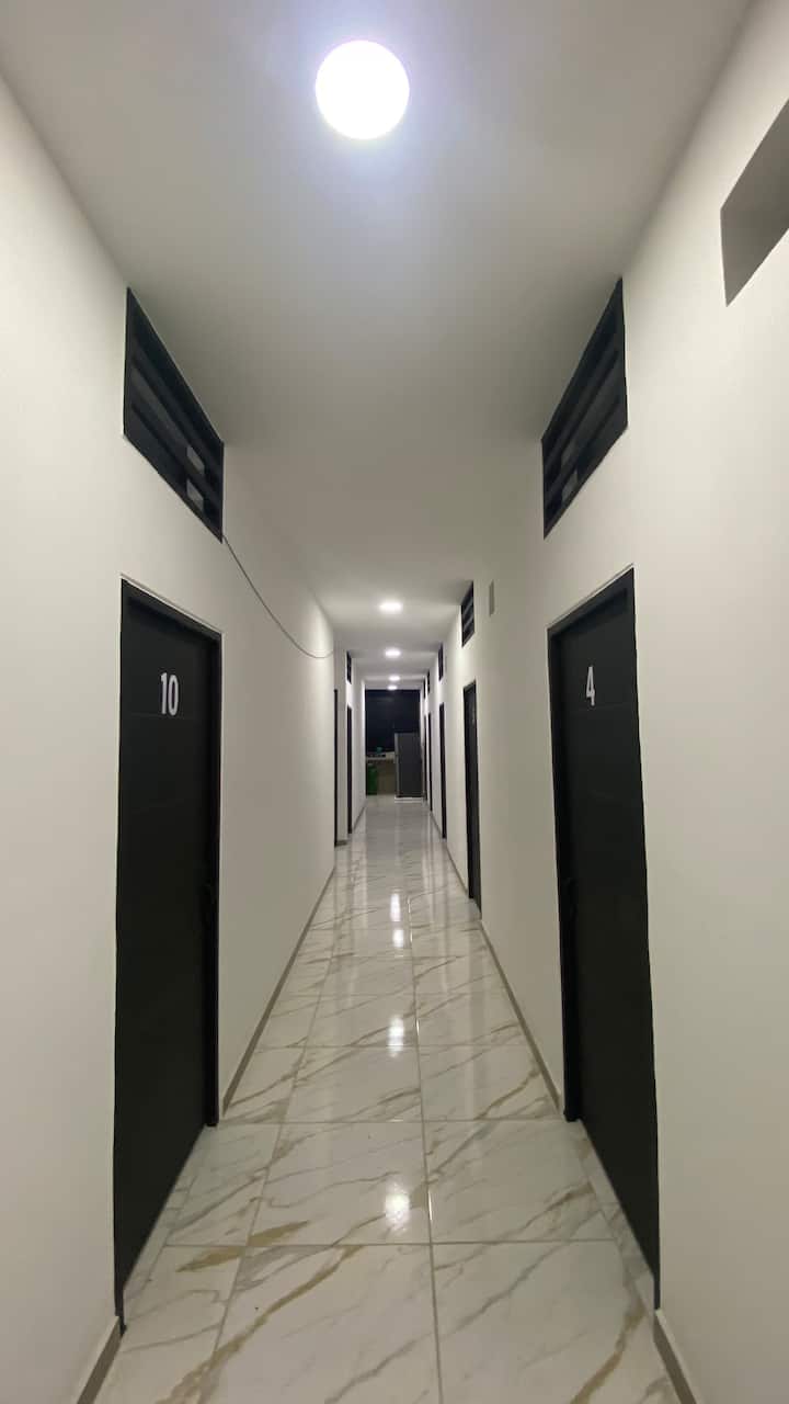 Habitación Amplia Para Grupo Central - Melgar