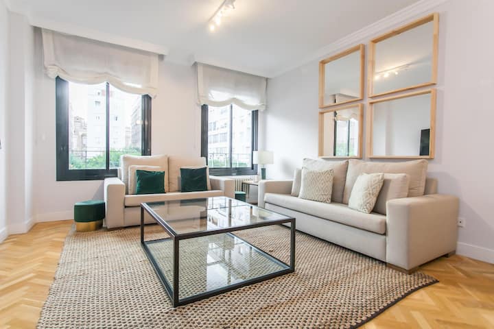 Luxury En Chamberí & Abascal & Castellana: Parking - Madrid