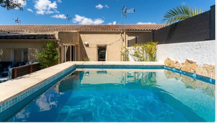 Maison&nbsp;Jardin, Piscine, Clim, Wifii,parking - 尼姆