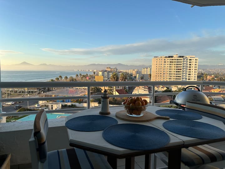 Vista Al Mar | Terraza | 2 Hab | Playa Al Frente - La Serena