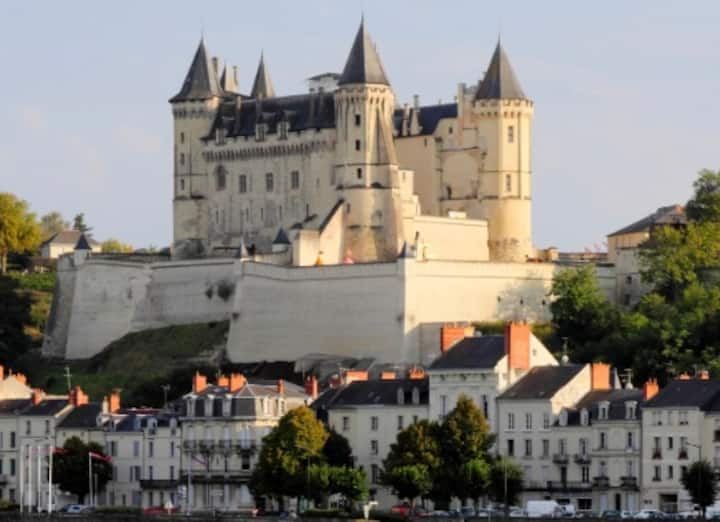 Maison En Tuffeau En Bord De Loire. - Saumur