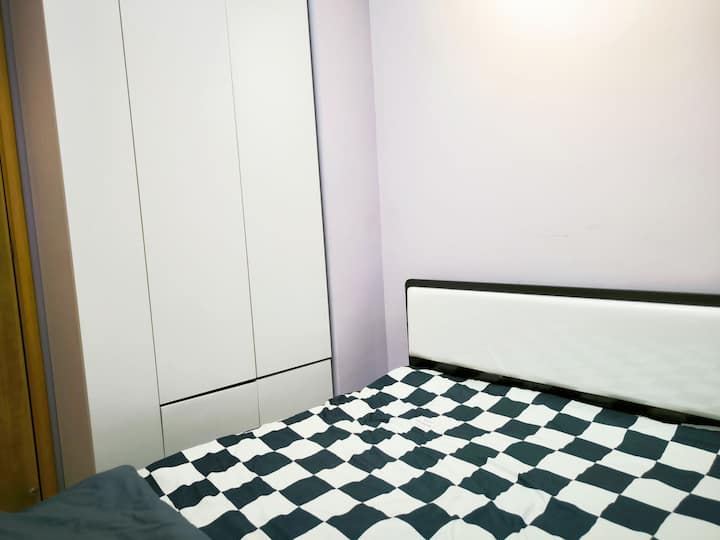 香港家-Ins風格大床房  只限女生入住 尖沙咀市中心 維港星光大道故宮藝術館 購物美食西九高地鐵 - North Point