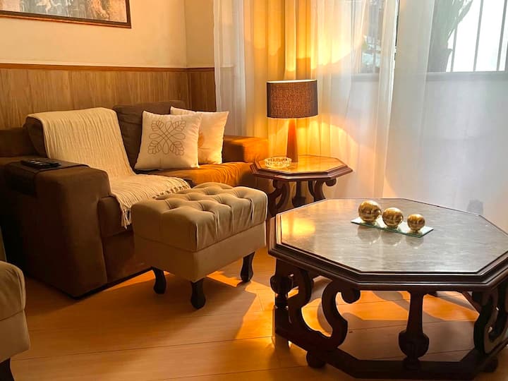 Apartamento No Leme - A 200m Da Praia - Rio de Janeiro