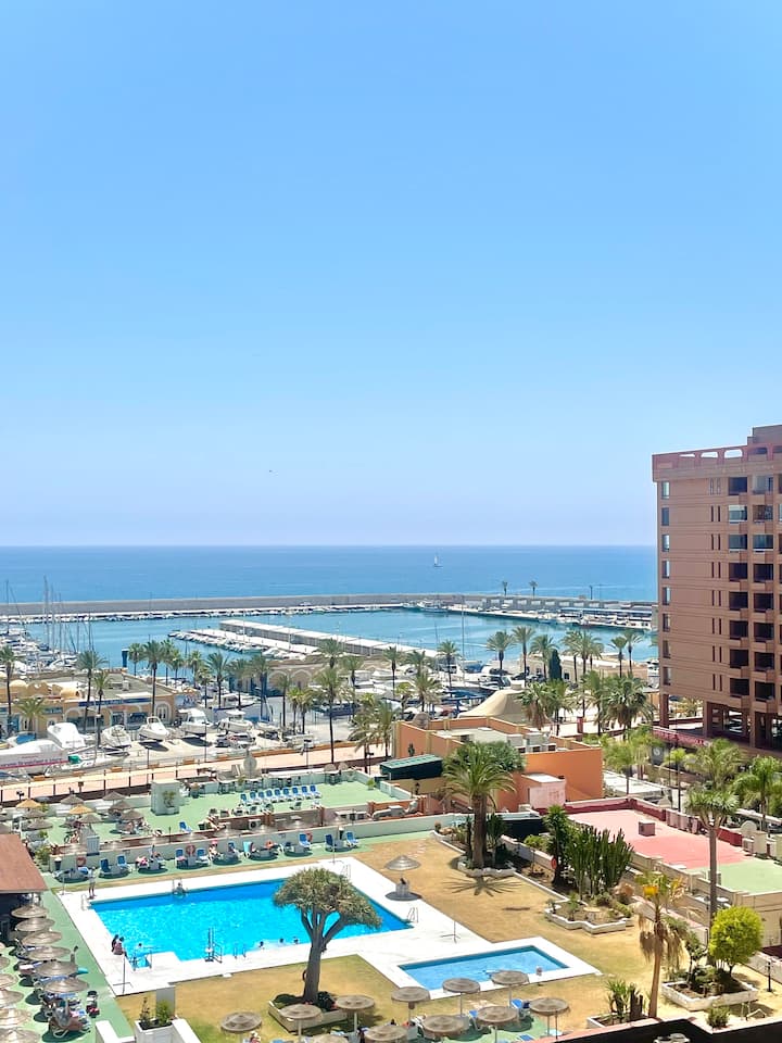 Pyr Lujo Costa Views! - Fuengirola