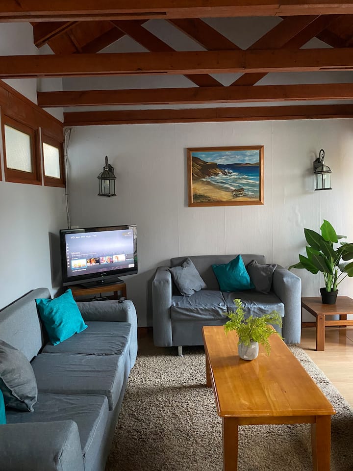 Casa Familiar, Playa Chica.
4 Dormitorios/3 Baños - Zapallar