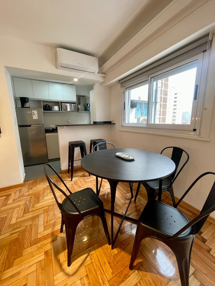 Dpto. Luminoso Recientemente Renovado - Recoleta - Buenos Aires
