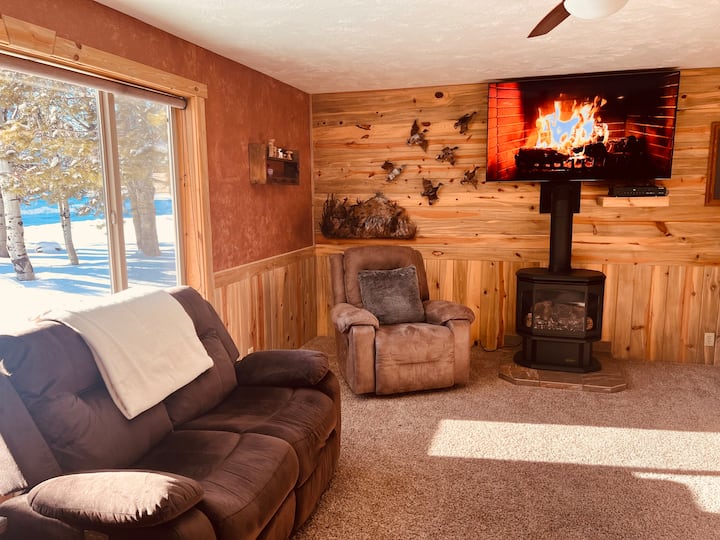 Antler Lodge - Island Park, ID
