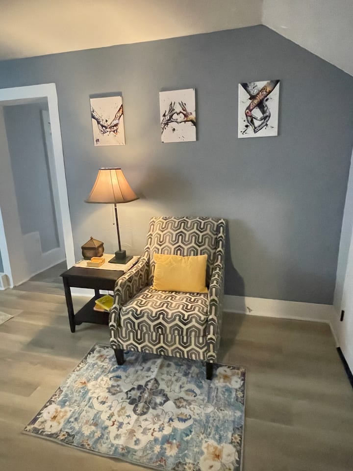 Downtown 6th- 3 Bedrooms- Entire Unit - Sheboygan, WI