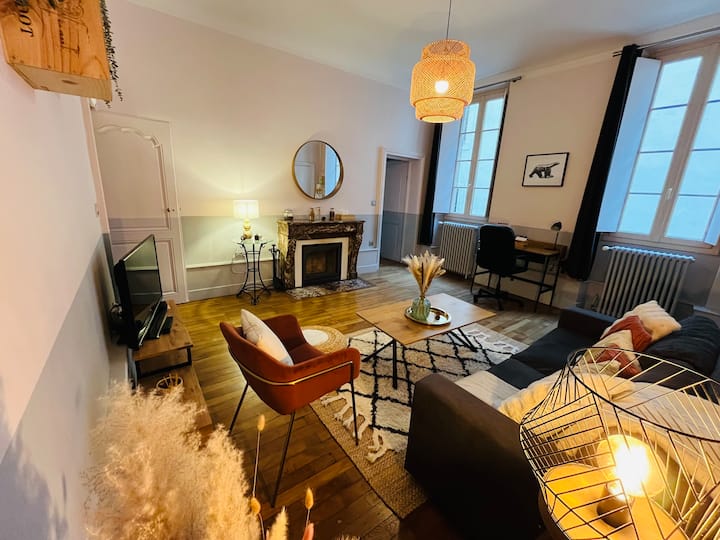 Le Saint-fiacre : Centre Historique~cheminée~calme - 迪戎