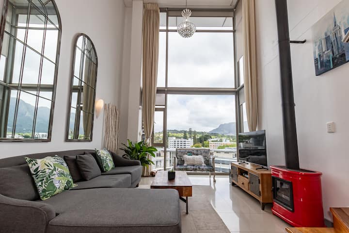 Penthouse At The Quadrant Square - Cape Town