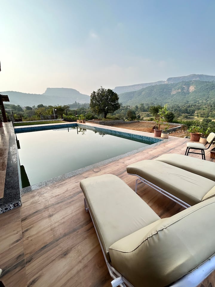 Natures Grove Pavna Valley Villa Room 3 - Maharashtra
