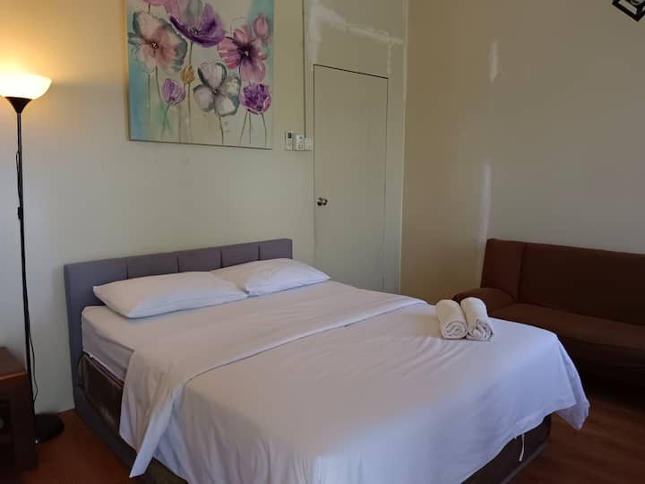 A Room With Balcony - Tanjung Piandang
