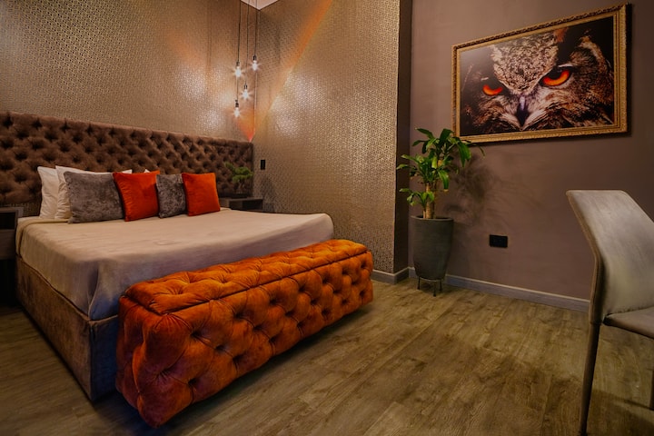 Habitación Gótica En Hotel Boutique En El Oeste - Cali