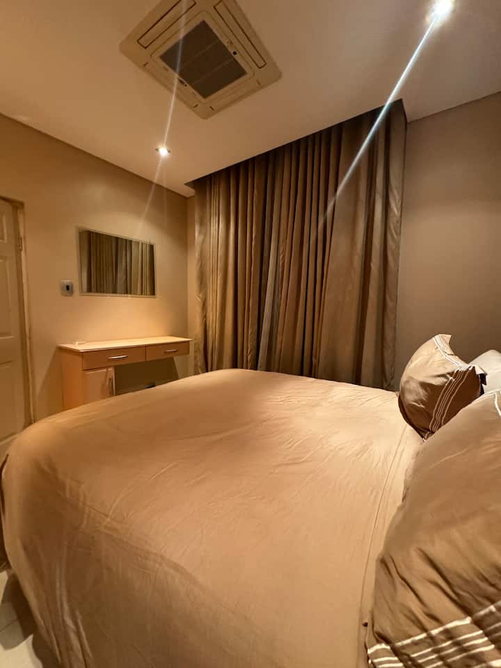 Modern Three Bedroom, 2 Bathroom - Durban