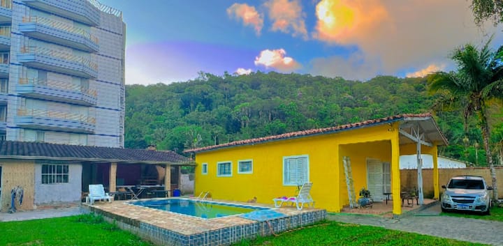 Casa De Rústica 3 Min Da Praia, Com Piscina! - Caraguatatuba