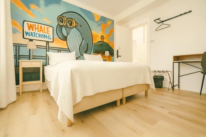 Double Room + Breakfast In Art Hotel - Town Center - Islande