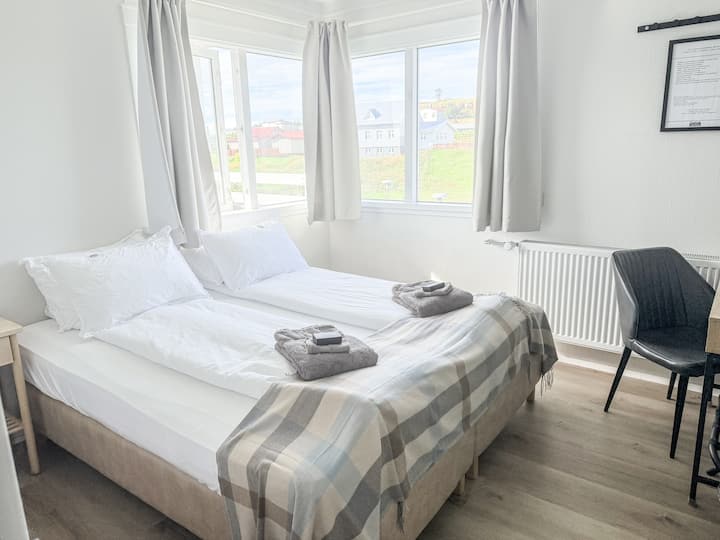Double Room + Breakfast @Stykkisholmur Inn - Islande