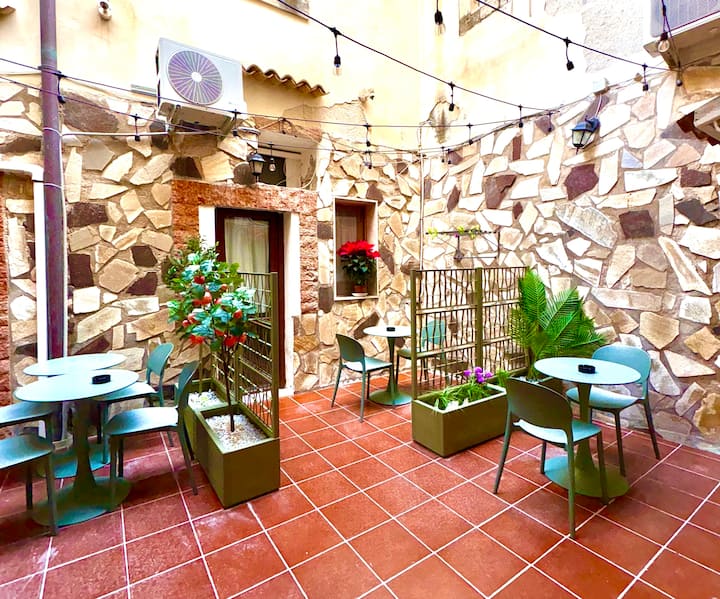 Ampio Monolocale Con Cortile Privato In Ortigia - Siracusa