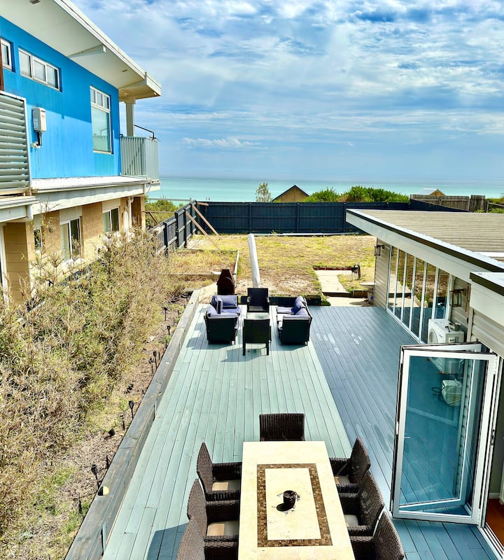 Beachfront 4br, Unimpeded Bay Views, Hamptons Home - Mordialloc