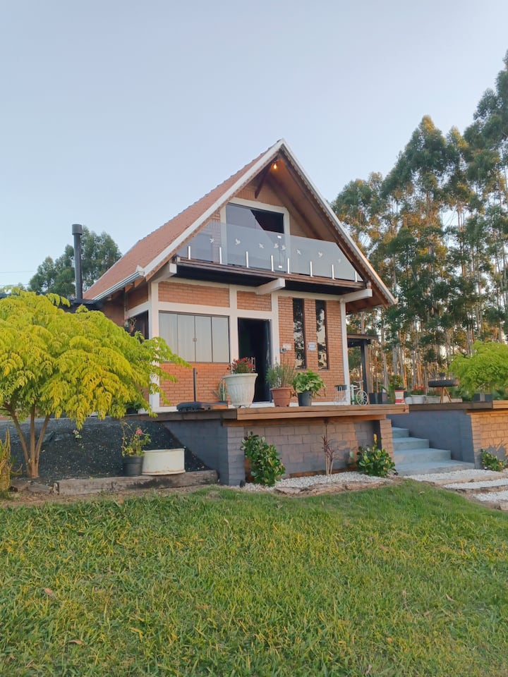 Chalé: Hidro, Lareira 2 Quartos 1cama King. - São Bento do Sul