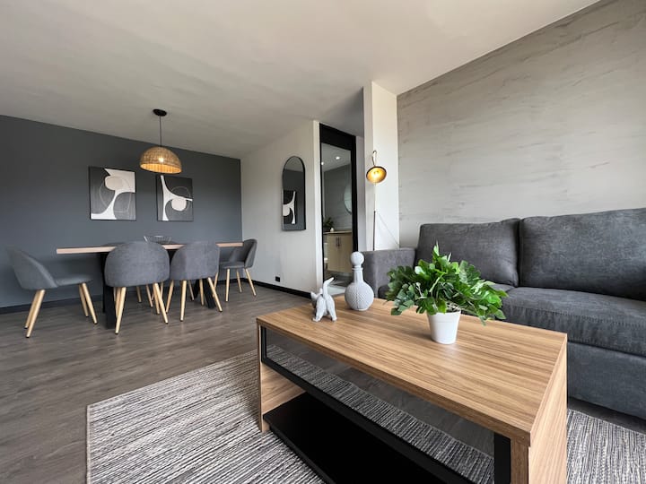 Las Vegas Poblado Apartment Industrial Style - Medellín, Colombia