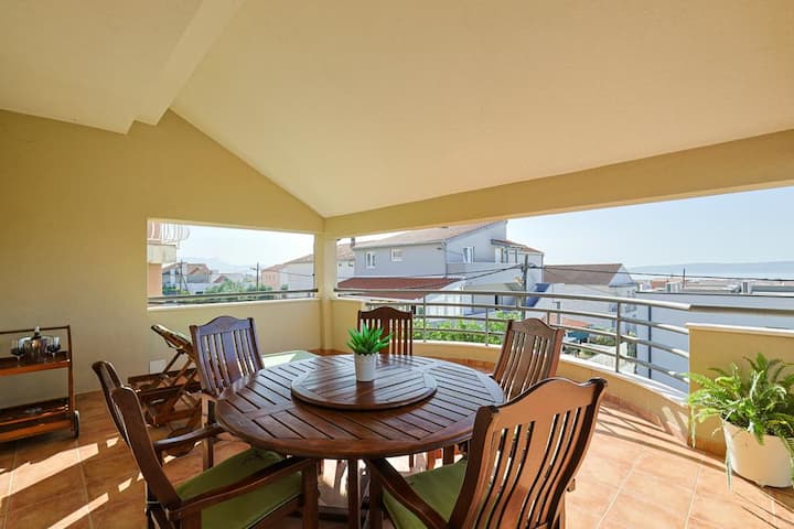 Apartment Vera - Arbanija