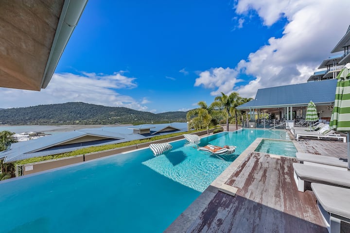 Boho Delux With Sea Views , Pool+gym - Airlie Beach