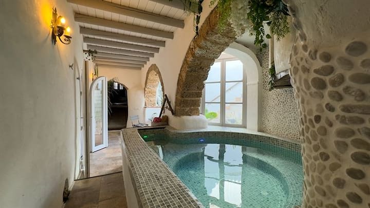 Nomadara - Boutique B&b / Luxury Suite "The Cave" - Coín