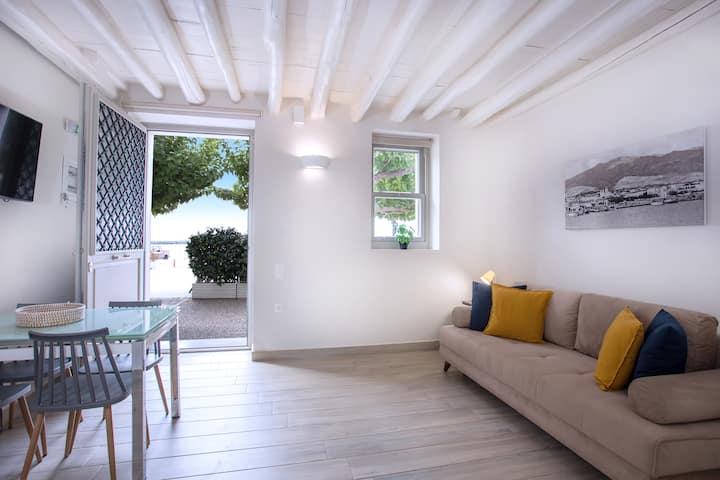 Modern Neo-classic Apartment Unit 1 - Marmari