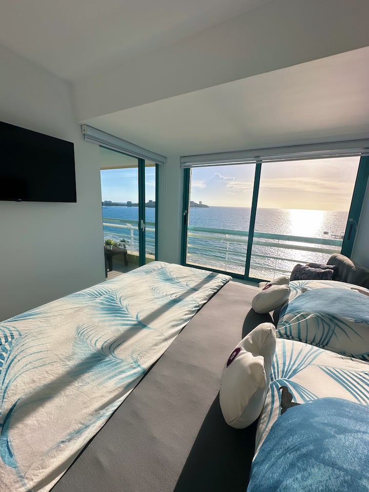 Apartamento De Lujo Con Vista Al Mar |Bahia Dorada - Venezuela