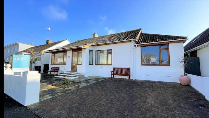 2 Bed Bungalow/house - Seaford