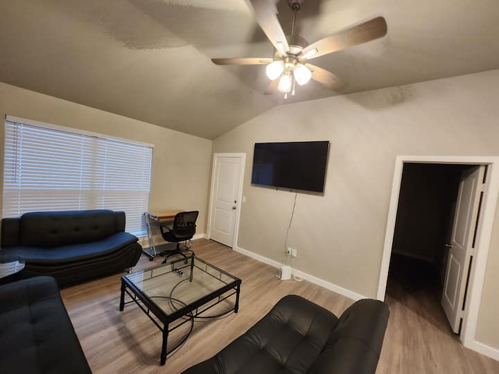 Beautifully Furnished Town Home - Odessa