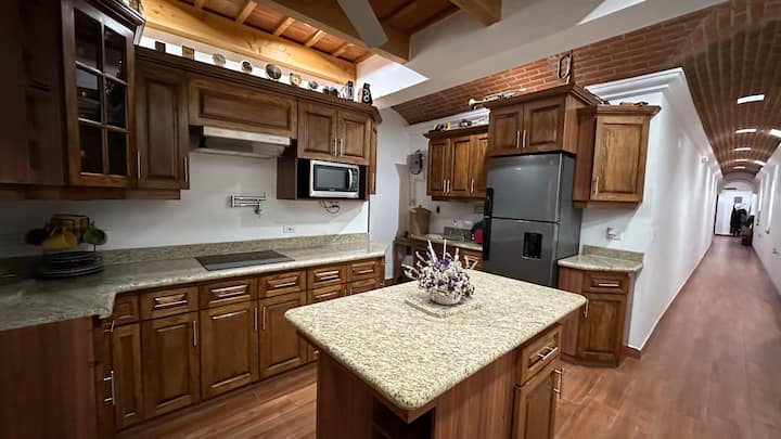 Casa En Antigua Guatemala - 