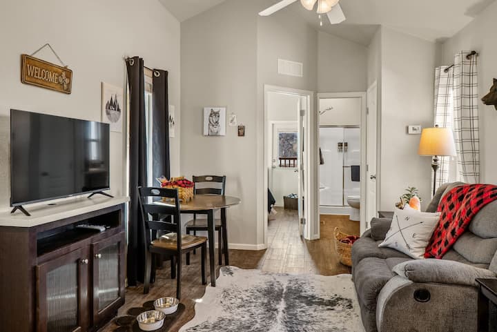 Cozy Creekside Cabin #95 Near Montezuma's Castle! - Camp Verde, AZ