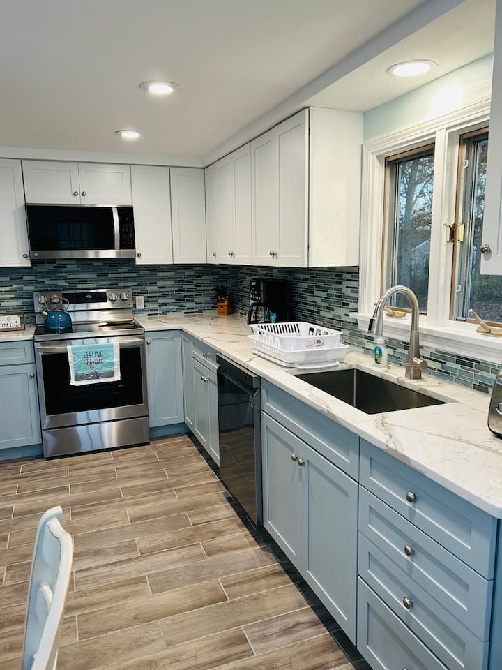 Shelly’s Shore House - Eastham, MA