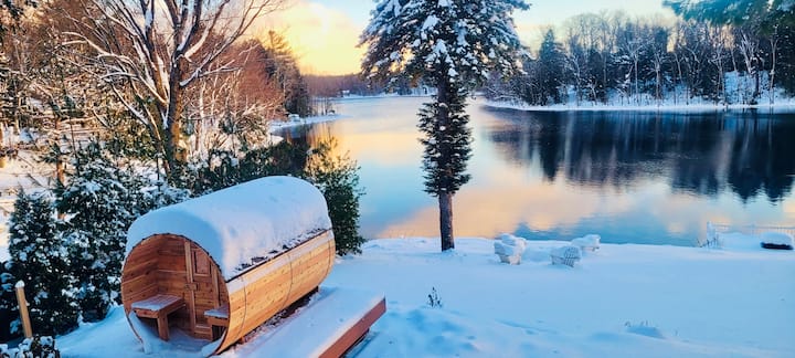 7k Sqft, Sandy Beach, Game Room, Barrel Sauna - Gaylord, MI