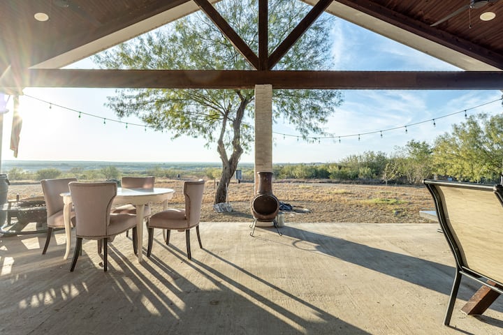 Siesta Shores Lakehouse Escape - Las Palmas