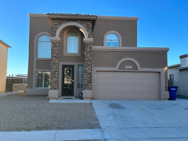 Casa Llena De Vida Amplia Y Bonita. - El Paso