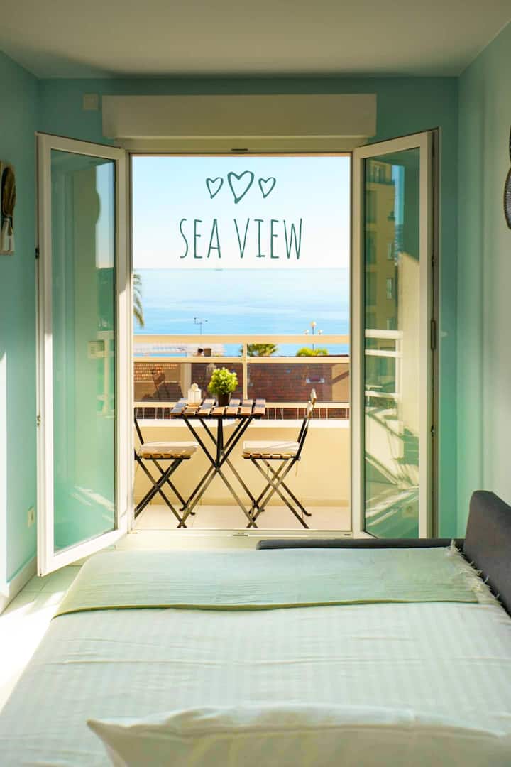 Facing The Sea – Tram, Airport & City Center - Nice