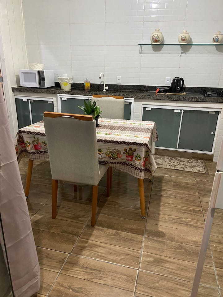 Casa Aconchegante A 12 Min Da Praia. - Itapema