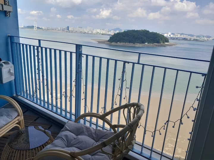 영종도 확트인 넒은고층 오션뷰   편안한 휴식을 취할수 있는(넥플릭스) 감성깊은~쉼터 - 중산동