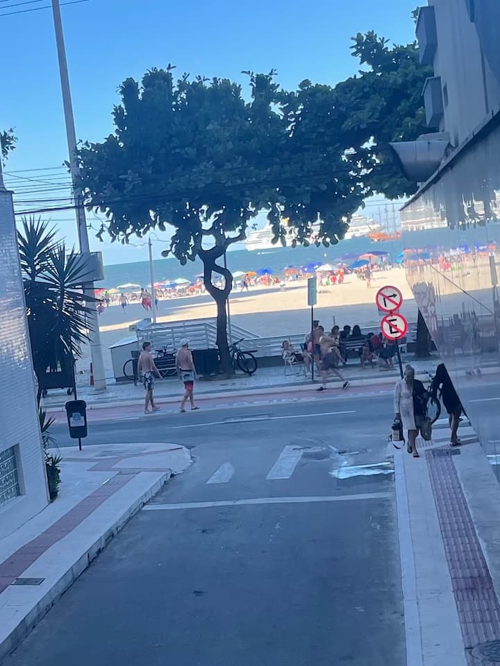 Bc! Quadra Mar! Pé Na Areia! Av. Atlântica! - Balneario Camboriú