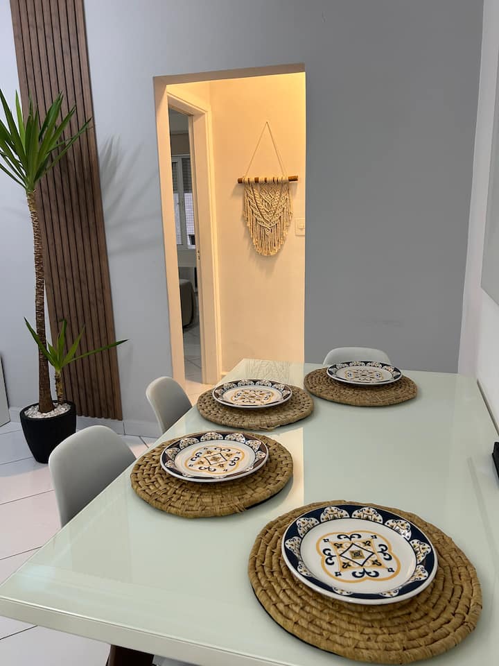 Apartamento Em Santos No Gonzaga Em Frente à Praia - Santos, Brasil