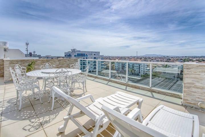 Piscina E Praia! Com 3 Vagas E Lazer Completo - Cabo Frio