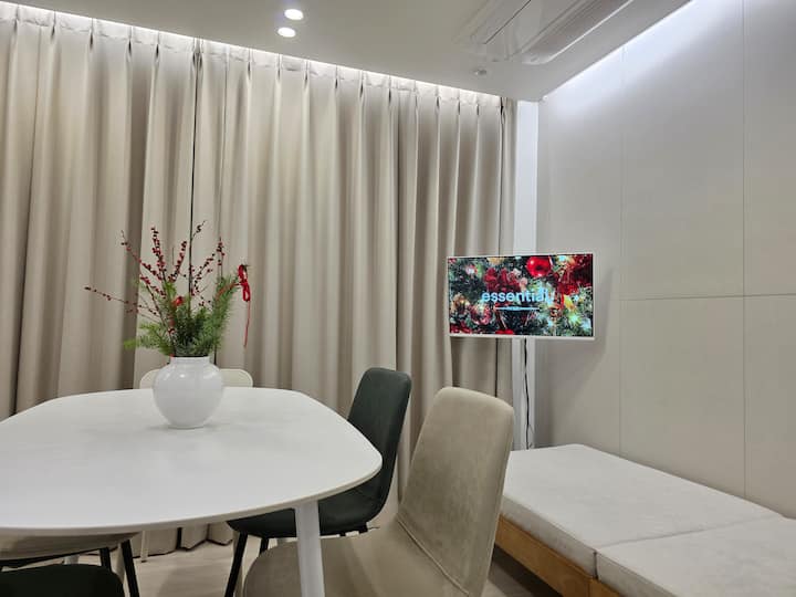 A New House With Convenient Transportation - Seoul