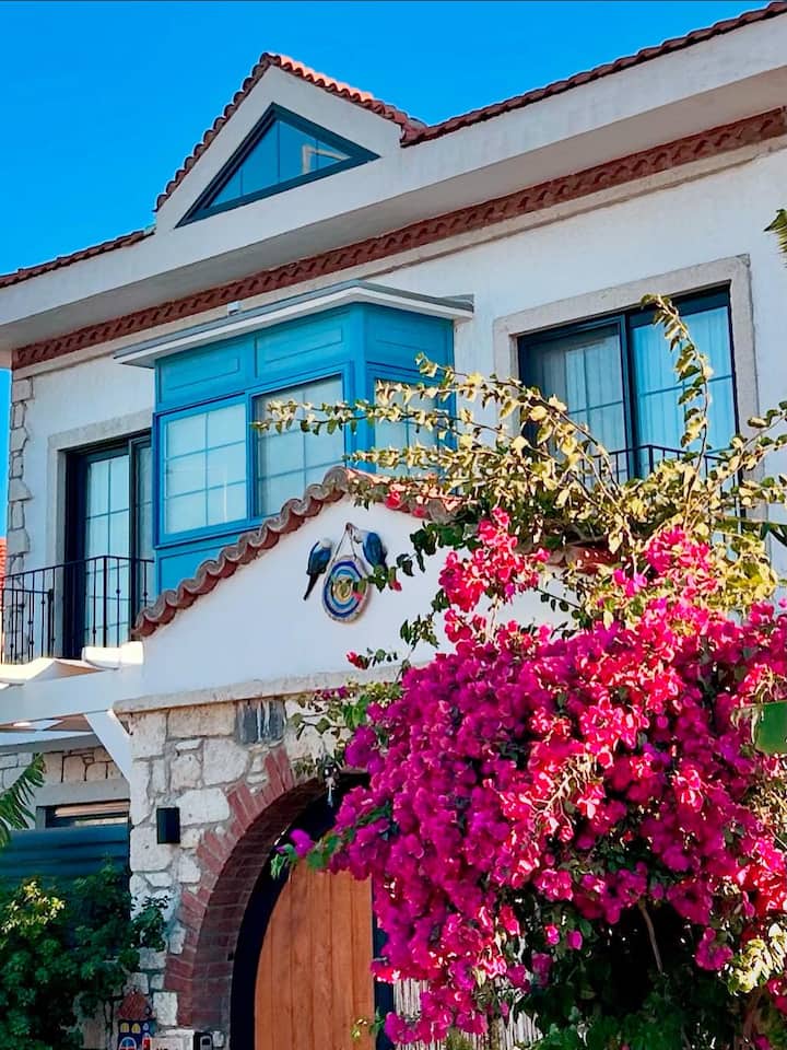 Alaçatı Ayn-ı Alâ/ Bağımsız Villa - Alaçatı