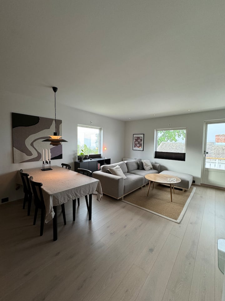 Nyoppusset Leilighet Med Solrik Balkong Og Utsikt - Trondheim