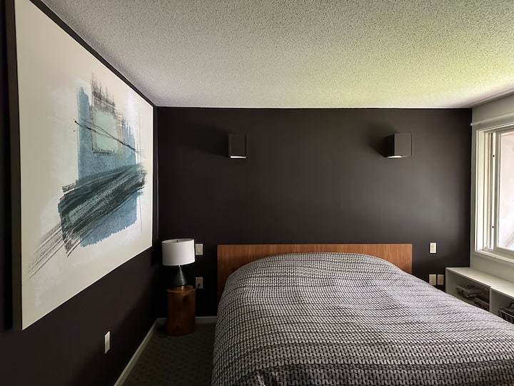 Modern  Condo At Village Green - Stowe, VT