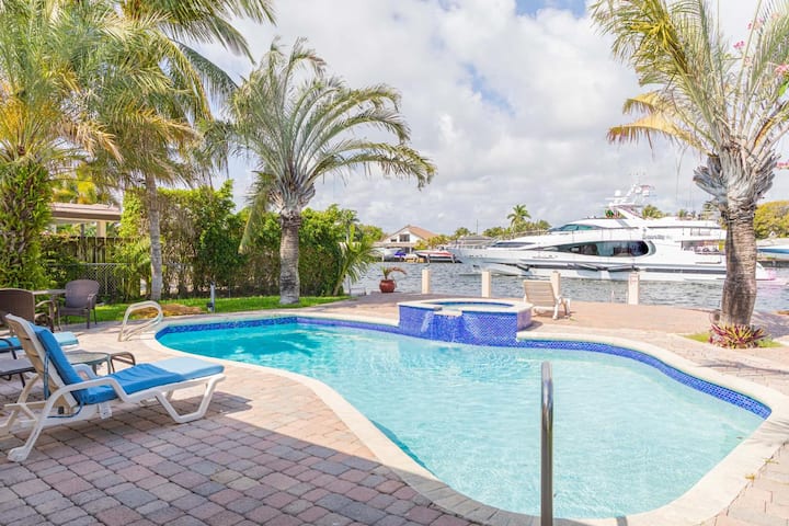 Intracoastal Waterfront House - Pompano Beach, FL